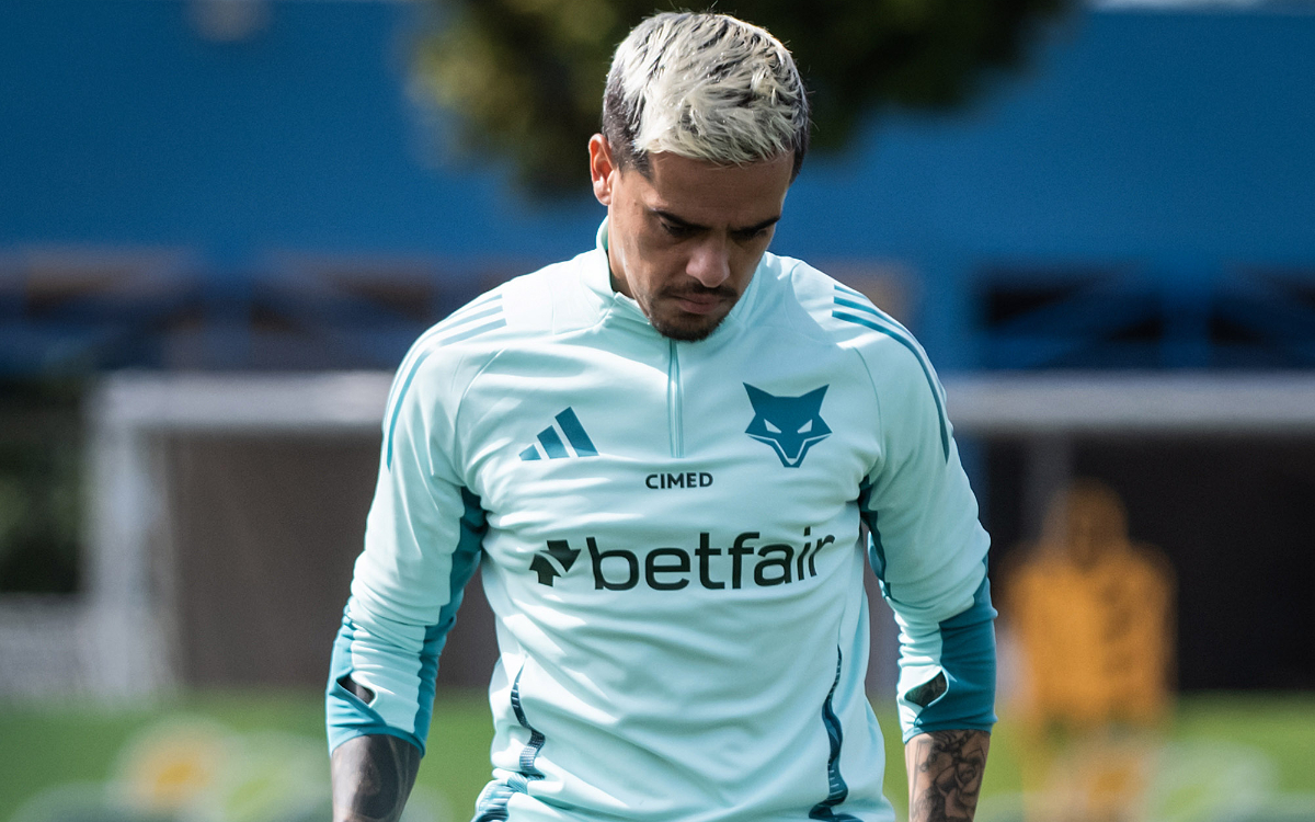 Fagner completa dois meses de recuperação no Cruzeiro após fratura ...